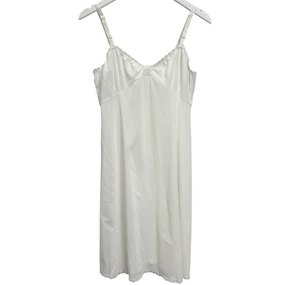 Shadowline | Intimates & Sleepwear | Vintage Shadowline White Full Slip ...